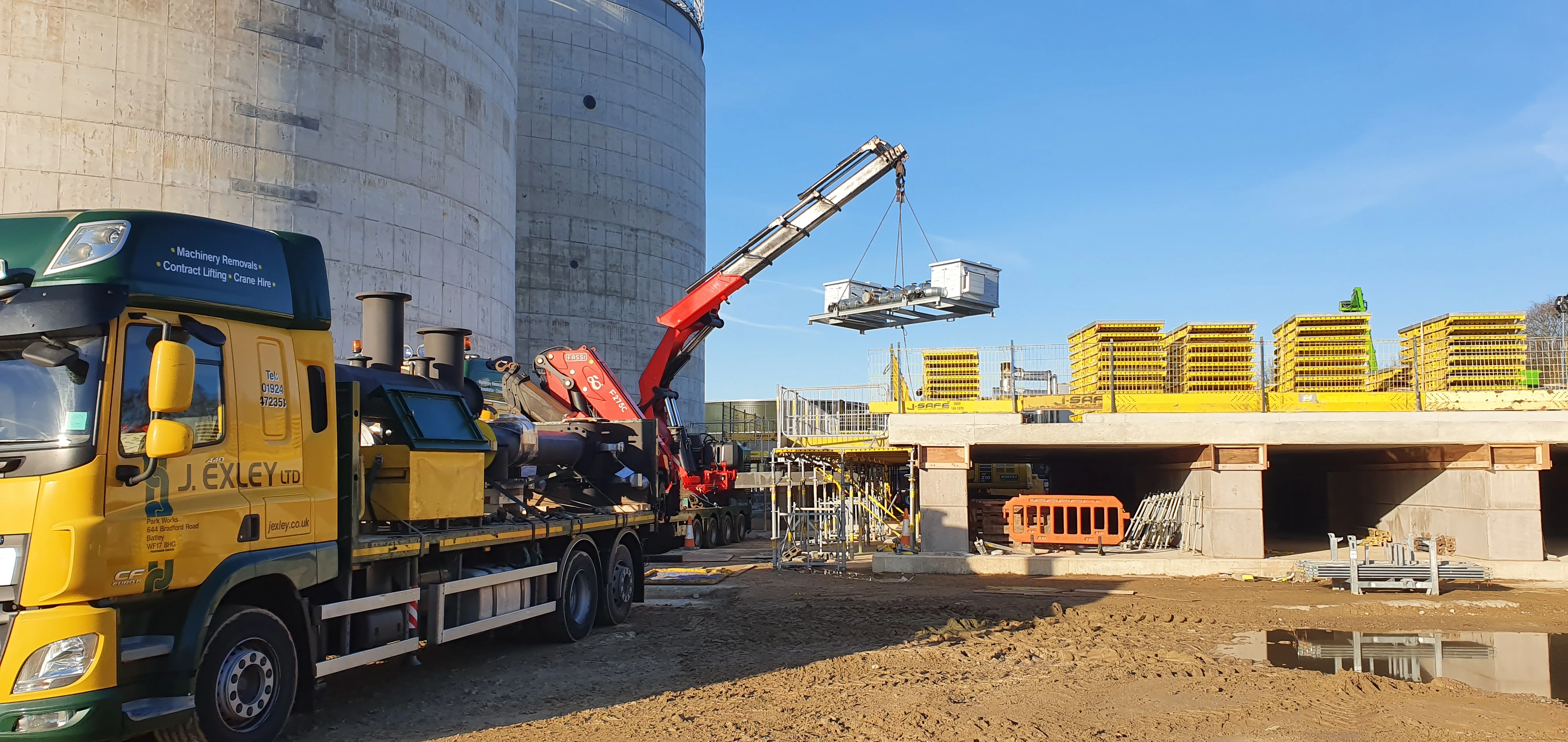 Contract Lifting | Services | J.Exley LTD